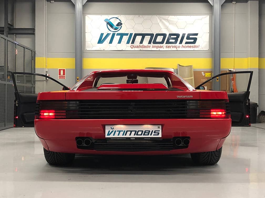 Ferrari Testarossa Out Run | Vitimobis auto care